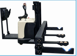 Buggy Rough Terrain 3 Way Pallet Stacker 1500 KG Strong Climbing Force