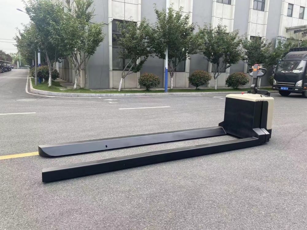 Non standard Self Loading Pallet Stacker Carrying Capacity 3000 KG