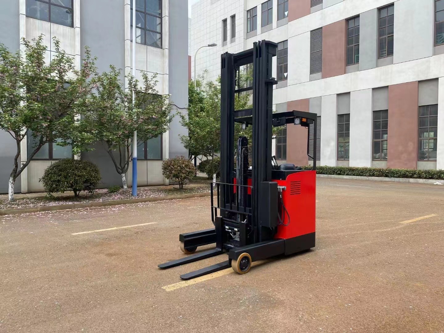 Electric Pallet Forklift Forward Moving Forklift Seat Style Load ...